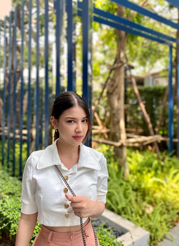 เปิดวาร์ป จูน สุภิญญา สาวสวย หุ่นแซ่บ ลูกสาวสุดรัก สุดหวง ของ เก่ง ลายพราง - เปิดวาร์ปสาวสวย รูป ...