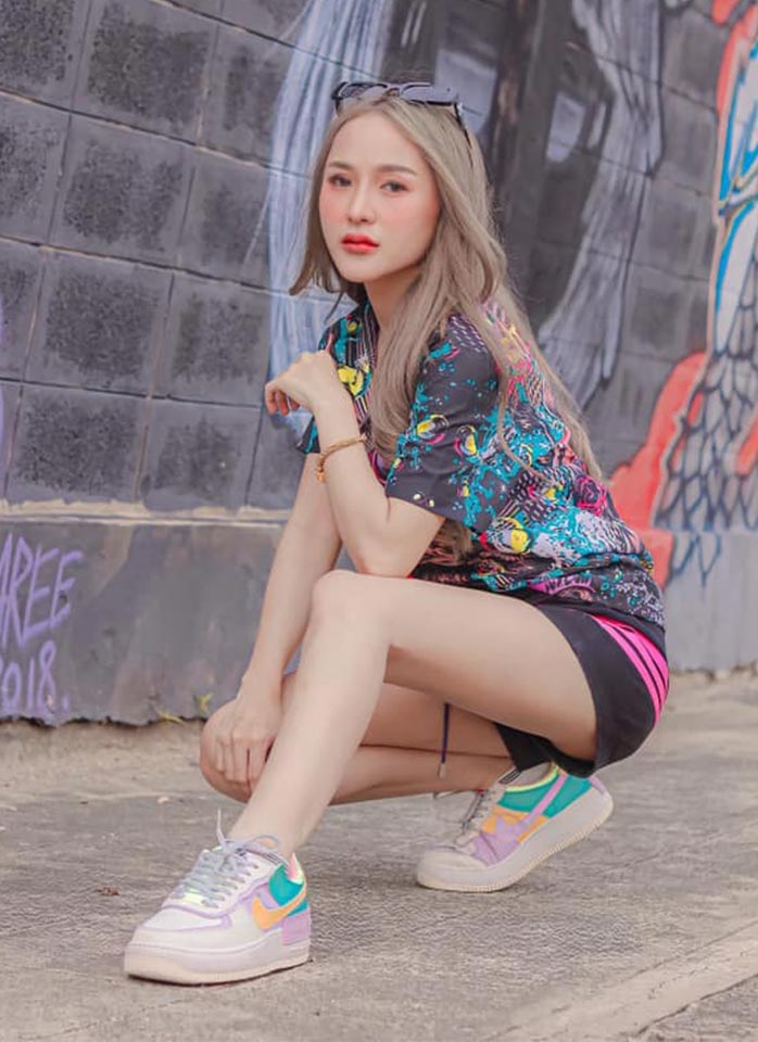 น้องแนน (nanzniez) สาวสวย ยูทูบเบอร์ หุ่นแซ่บ สุดแจ่ม ลีลาความสามารถ เกินร้อยคะแนน - เปิดวาร์ป ...