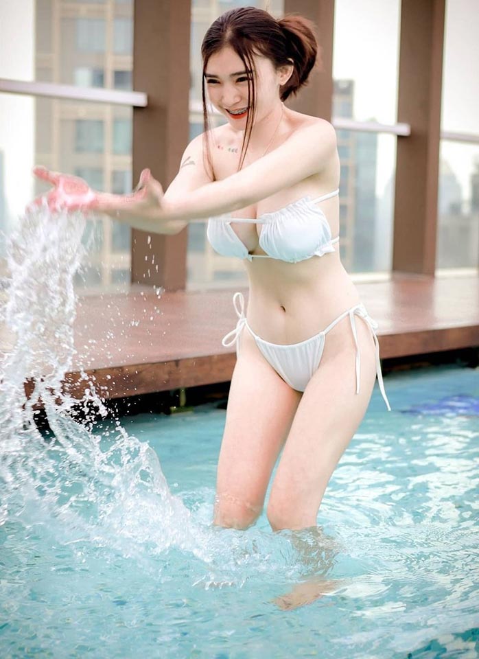 พลอย เพ็ญนภา Pennapa Kaewwaleesuk สาวหุ่นเอ็กซ์ ลีลาเด็ด สุดขยี้ใจ