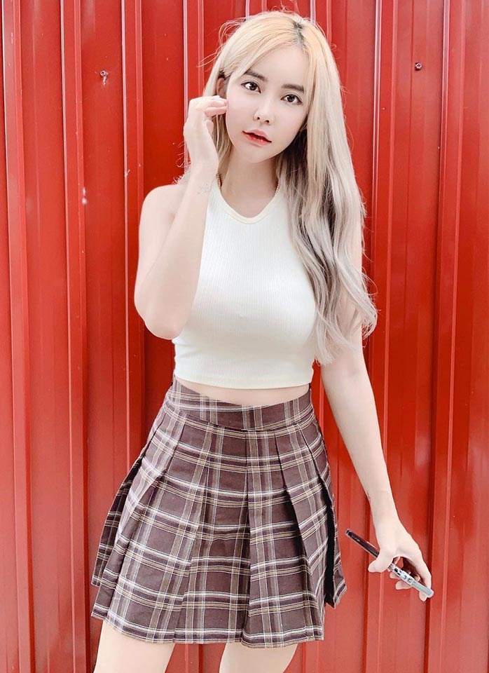 เปิดวาร์ป น้องกิ๊กกี้ sizskikky เน็ตไอดอลสาว นางแบบ Playboy ไซส์มินิ ...